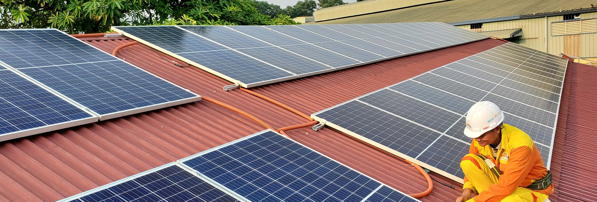 SOLAR ACCESSORIES - BIZMASTER